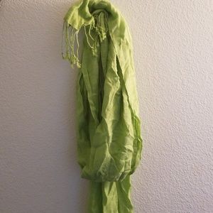 H&M | Accessories | Green H M Scarf | Poshmark